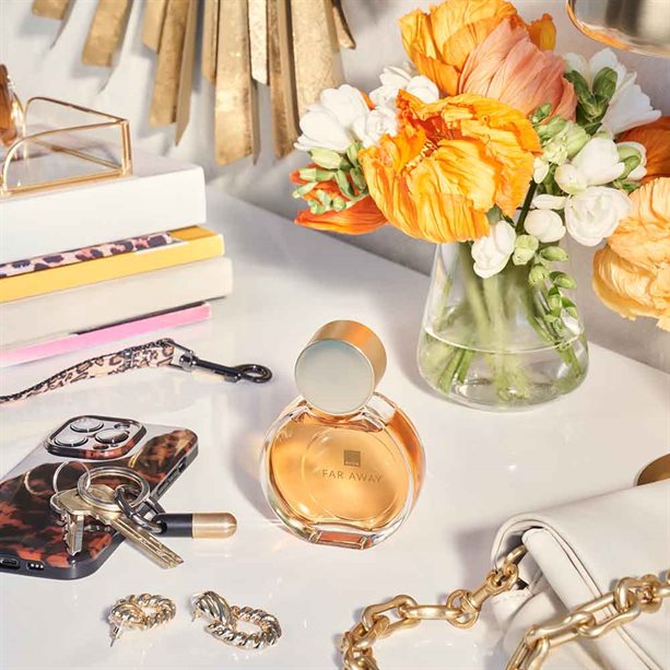 Apă de parfum Far Away Original